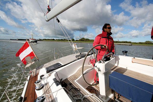 Sunbeam 42.1 | YACHTREVUE.at