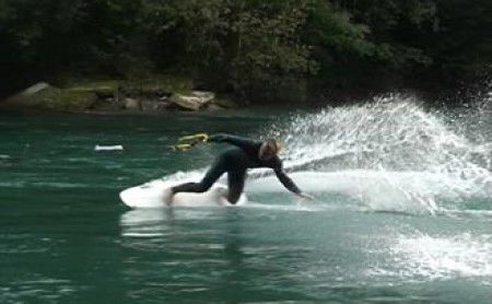 Bungeesurfing bei den RiverGames 07 | YACHTREVUE.at