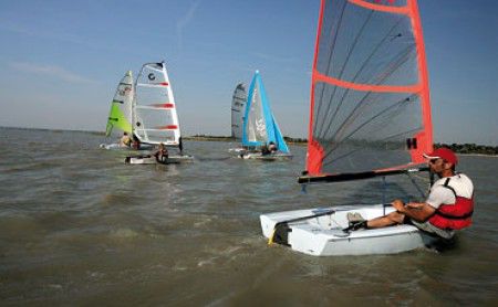 5 Jollen aus Polyethylen | YACHTREVUE.at