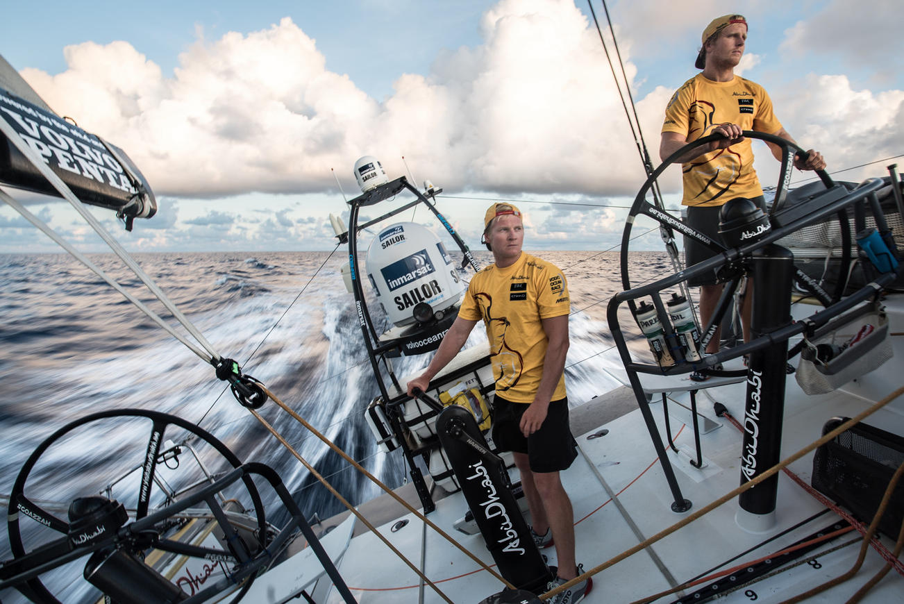 Warten auf die Wolke | YACHTREVUE.at