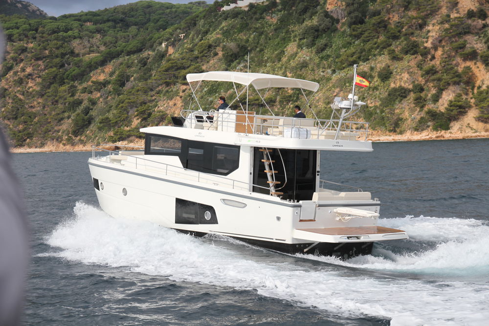 Cranchi Eco Trawler 43 - Slide 9 | YACHTREVUE.at